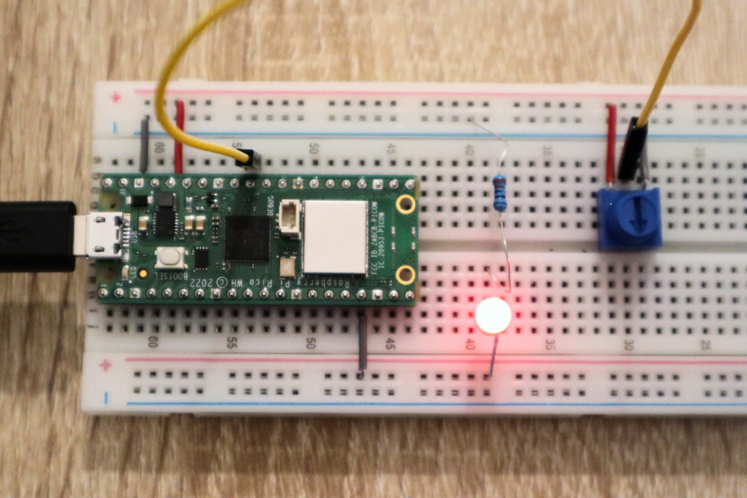 Raspberry Pi Pico: LED dimmen mit Potentiometer